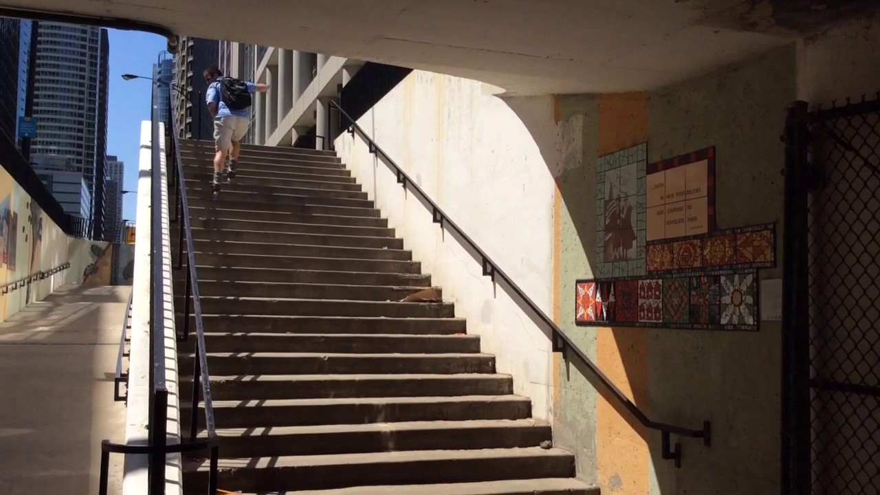 Mr Loring Chicago Rollerblading - YouTube