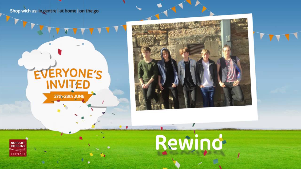 Everyone's Invited 2015 - Sunday line at up in Soar at intu Braehead ...