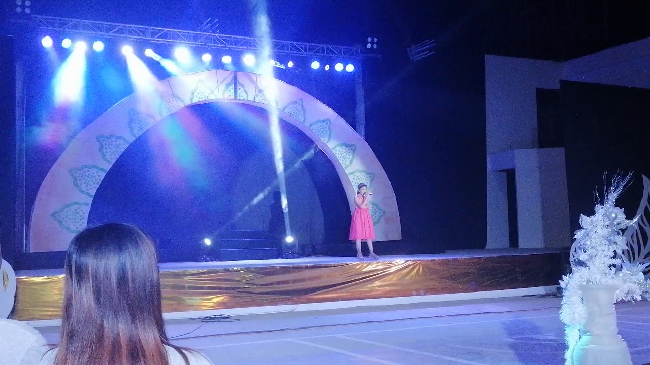 KYLA VALIENTE - dakilang lahi - YouTube