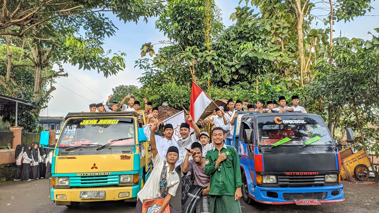 Kemeriahan Santri/ah Daarul Anba Bantargedang Memperingati Hari Santri ...
