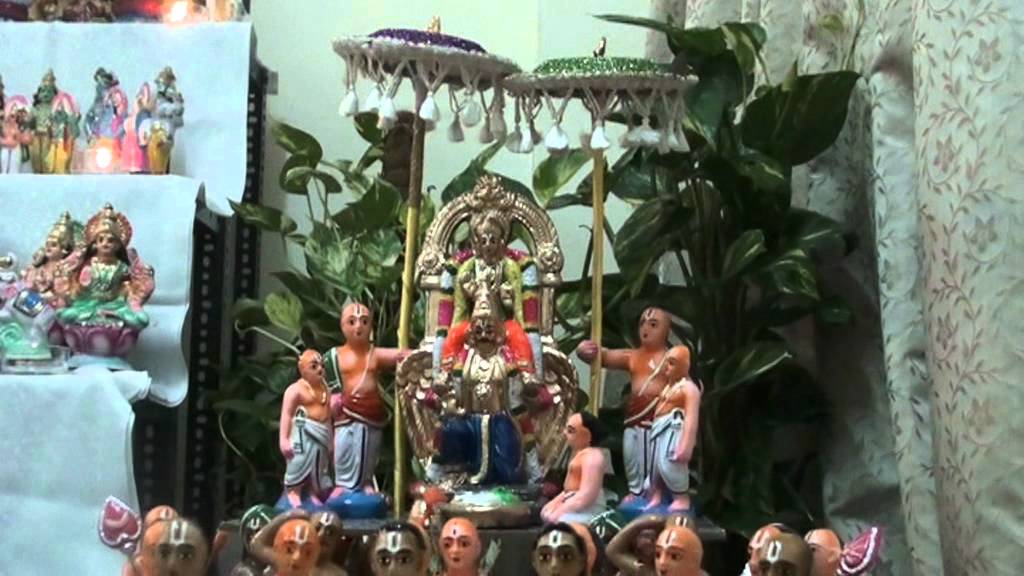 navaratri golu - vishnu on garuda, procession - YouTube