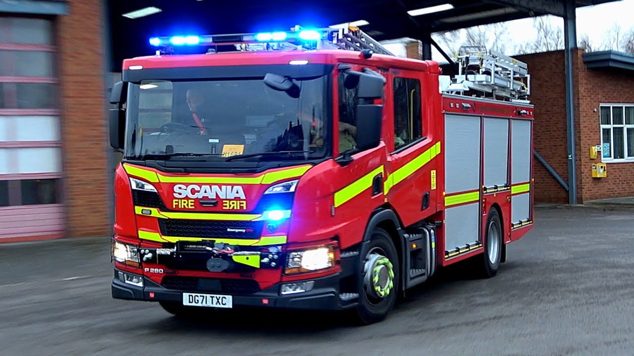 [TWO-TONES] Old Swan New Generation Scania Rescue Pump Turnout ...