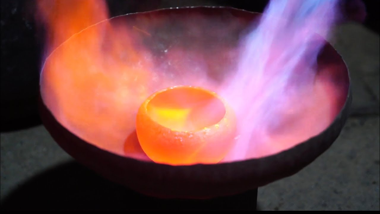 CHINA: Forging the old and new - YouTube