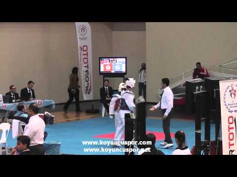 (2013)  +68kg Seyma Nur Sogut vs Kubra Sari (2014 Turkish Junior TKD Championships)