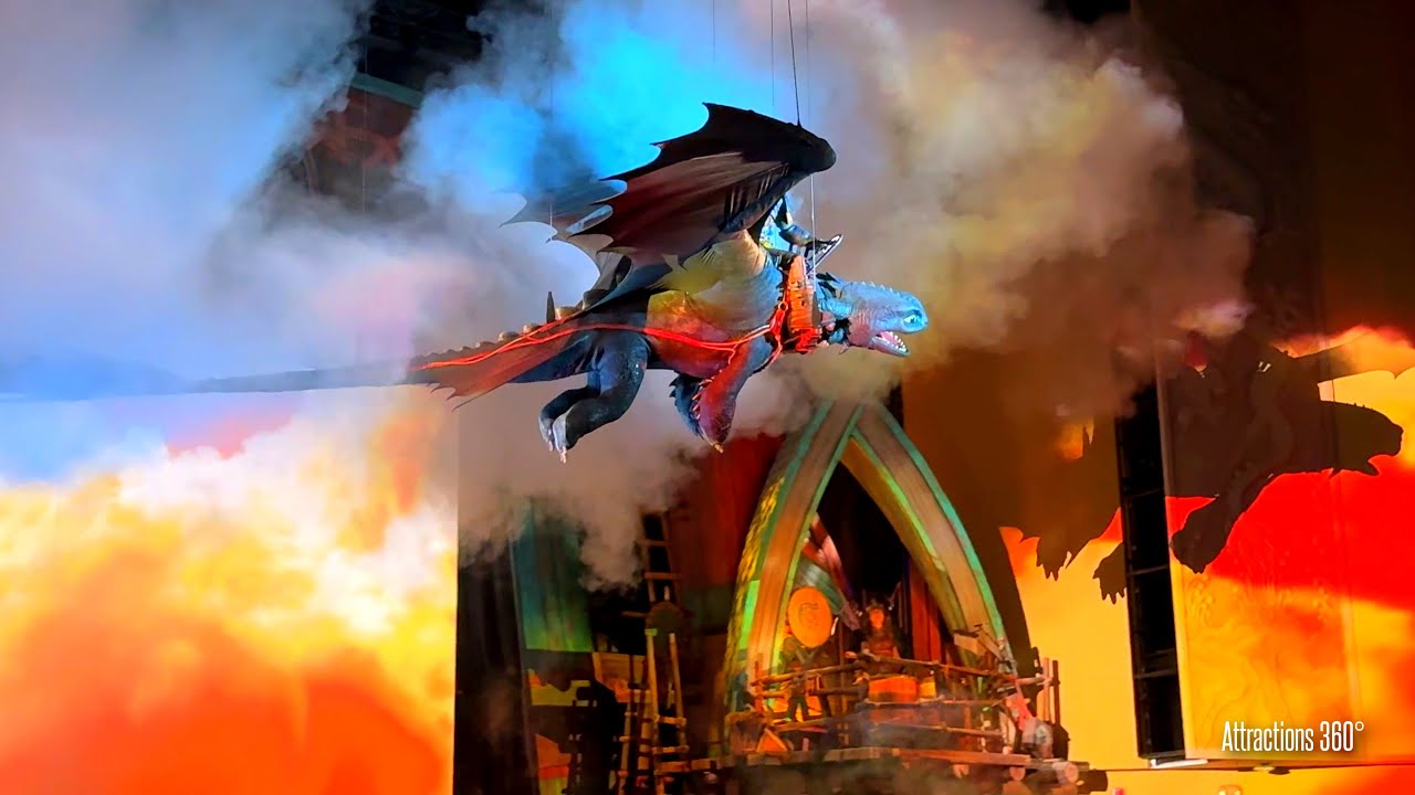 Amazing FLYING Dragon & Huge Transformers Bumblebee Animatronic at ...