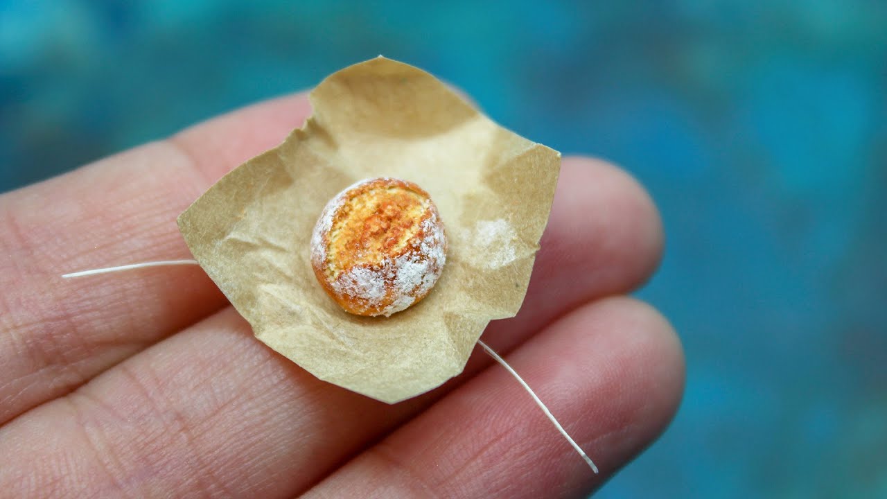 Miniature Crusty French Bread Rolls | Polymer clay tutorial | Dollhouse ...