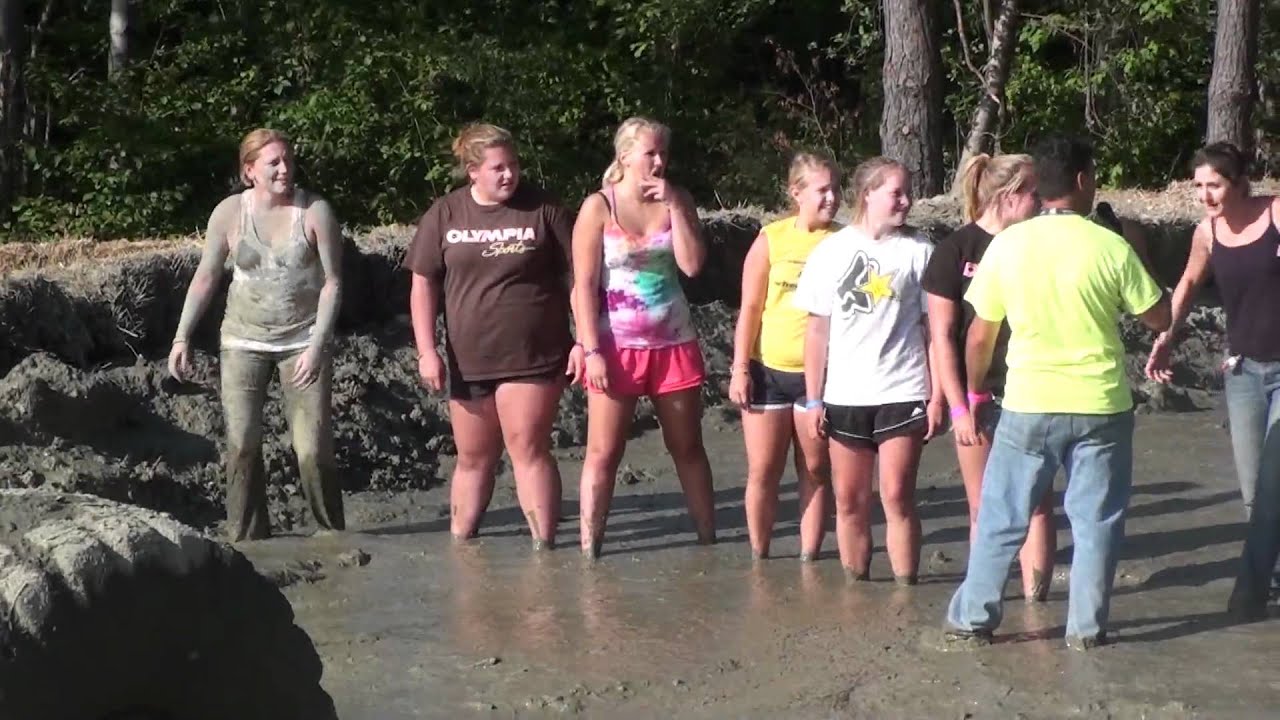 [1080] Trail Rex 2010 Girls Mud Run - YouTube