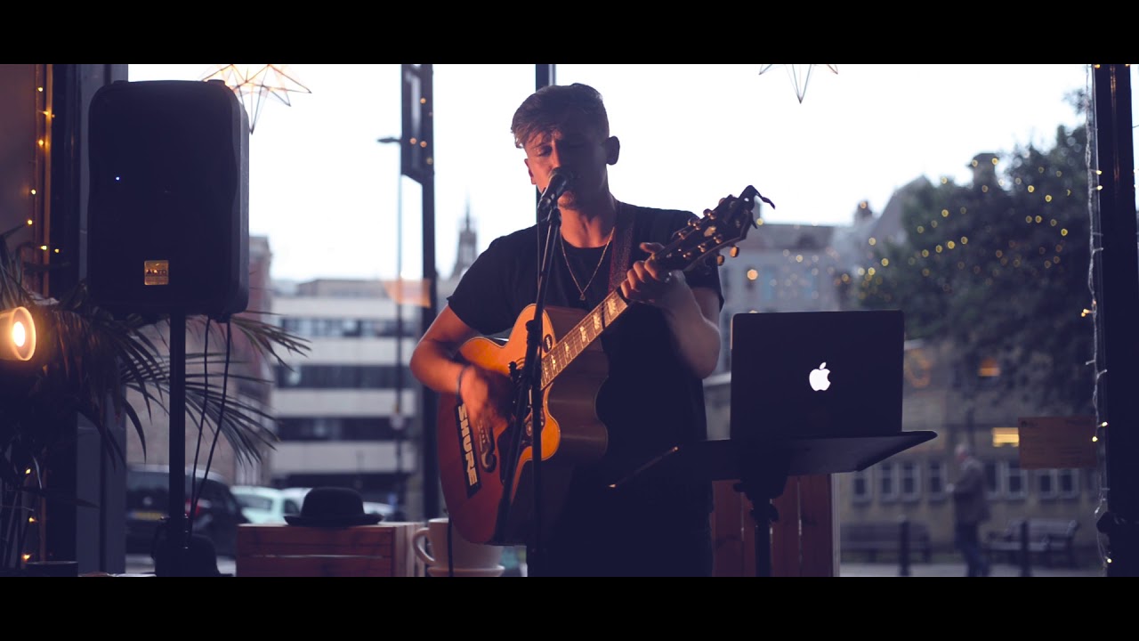 Harry Smethurst (Live @ Super Natural Cafe) Part 1 - YouTube