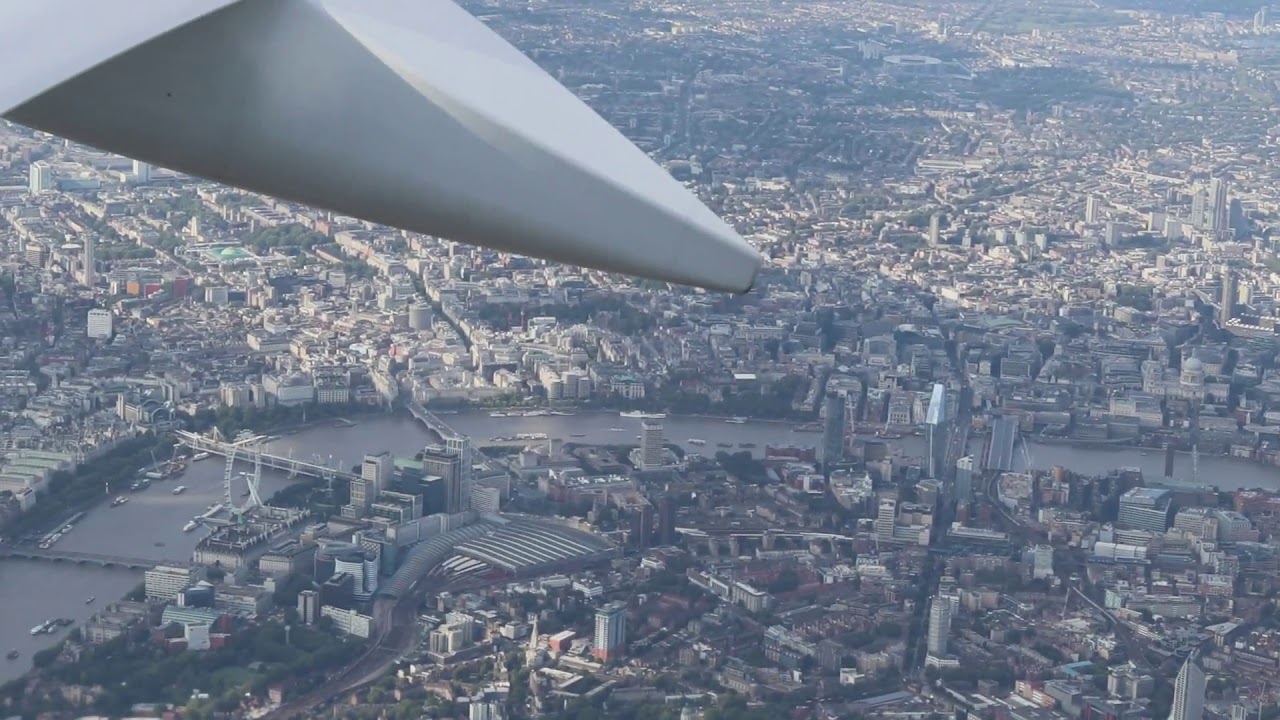 Full - Passengers clap after Freaky & Harsh landing London Heathrow ...