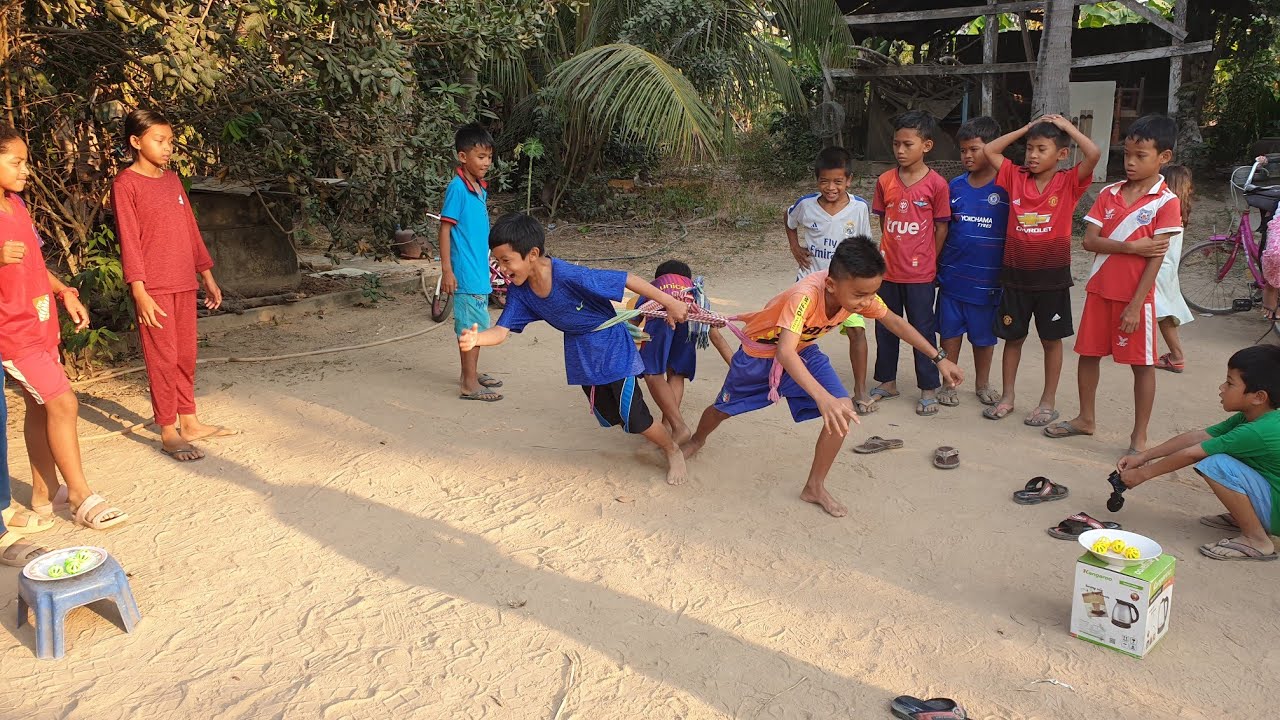 Pull Each Other To Reach And Take The Balls | Fun Outdoor Games - YouTube