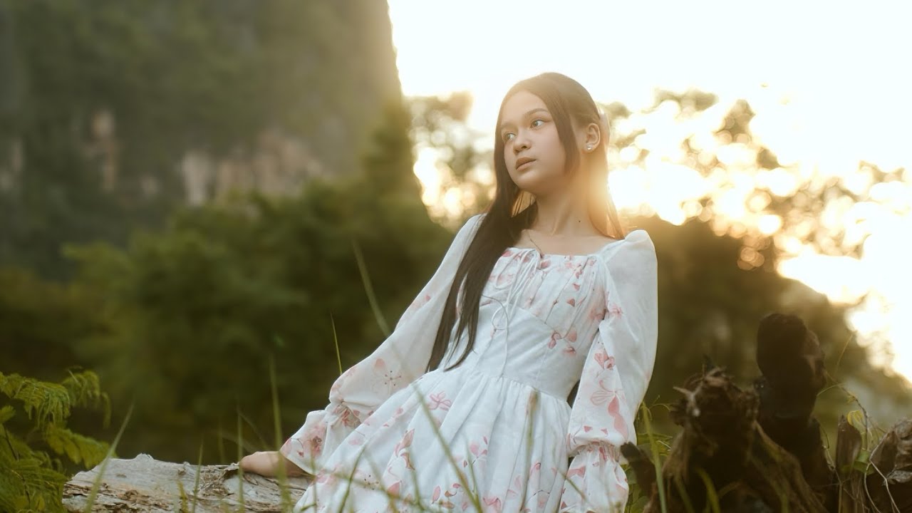 Amanda - Love Is All You Need | Official Music Video - YouTube