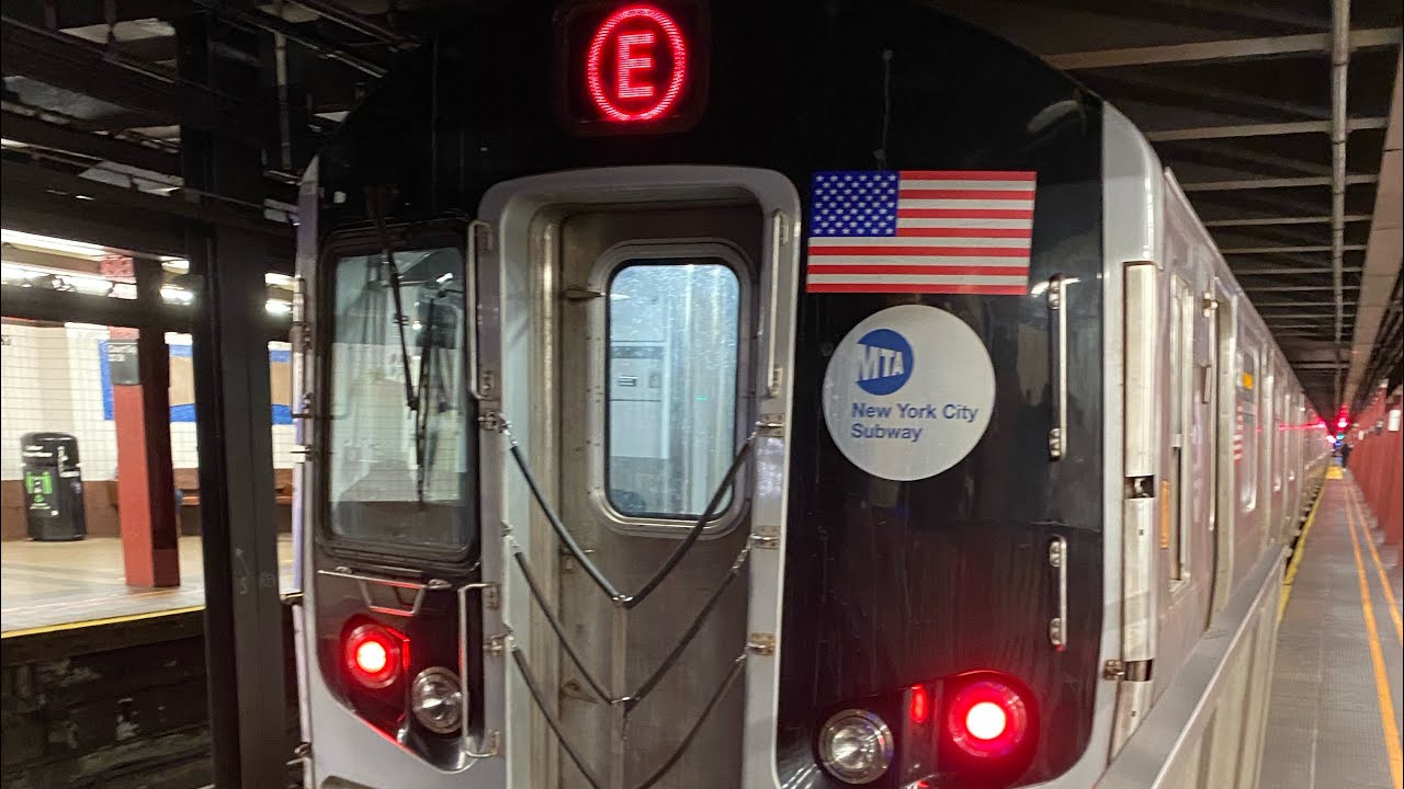 R160 E train racing R160 M train - YouTube