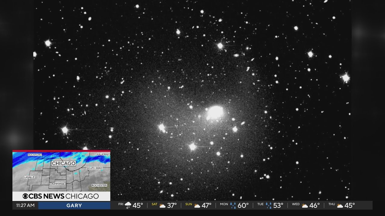 Rare "Devil Comet" visible during eclipse - YouTube