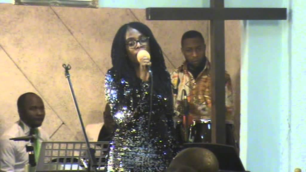 Cantique spécial Sr Keren - YouTube