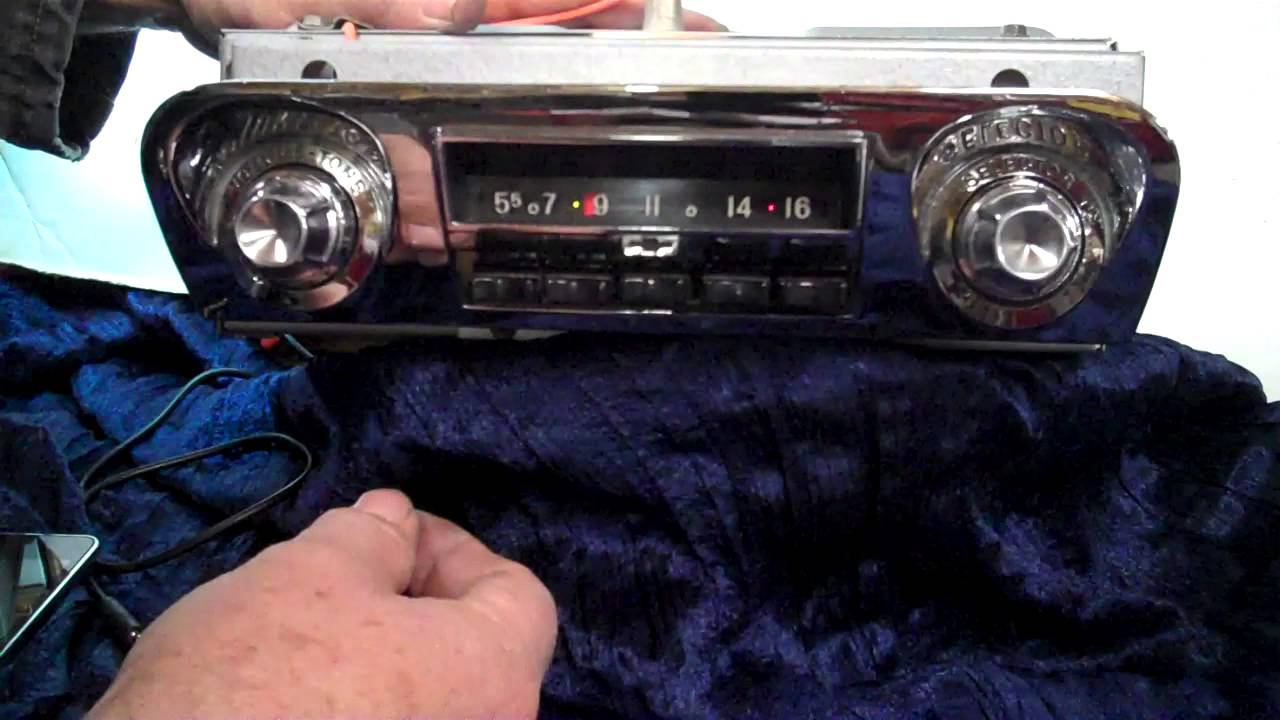 1959,60 Chevrolet Impala Original AM Radio - YouTube