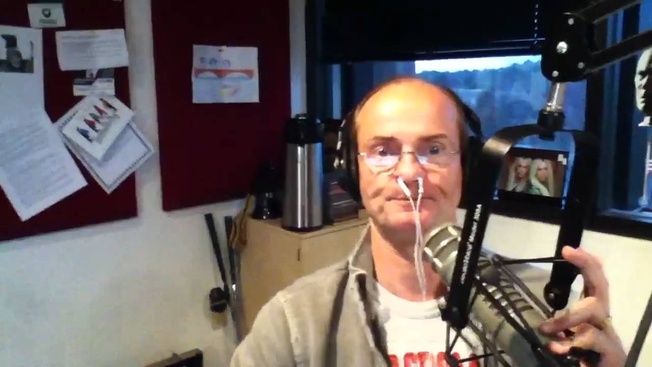 Rick rumble as an iPod dock - YouTube