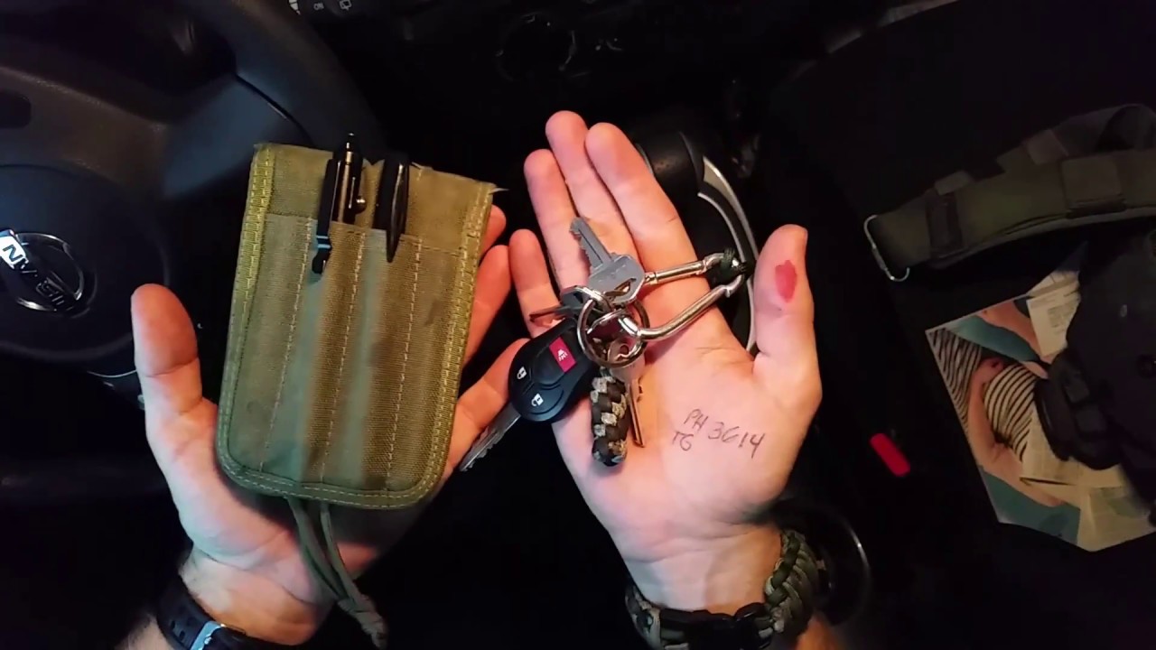 My edc with the Maxpedition notebook cover - YouTube