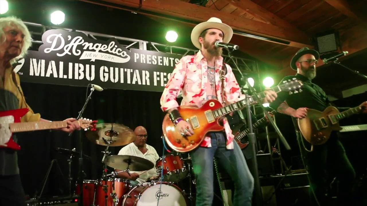 The Kenneth Brian Band with Albert Lee "Fly Away" Malibu Guitar ...