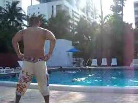 WORLD FAMOUS FLYING SQUIRREL DIVE - YouTube
