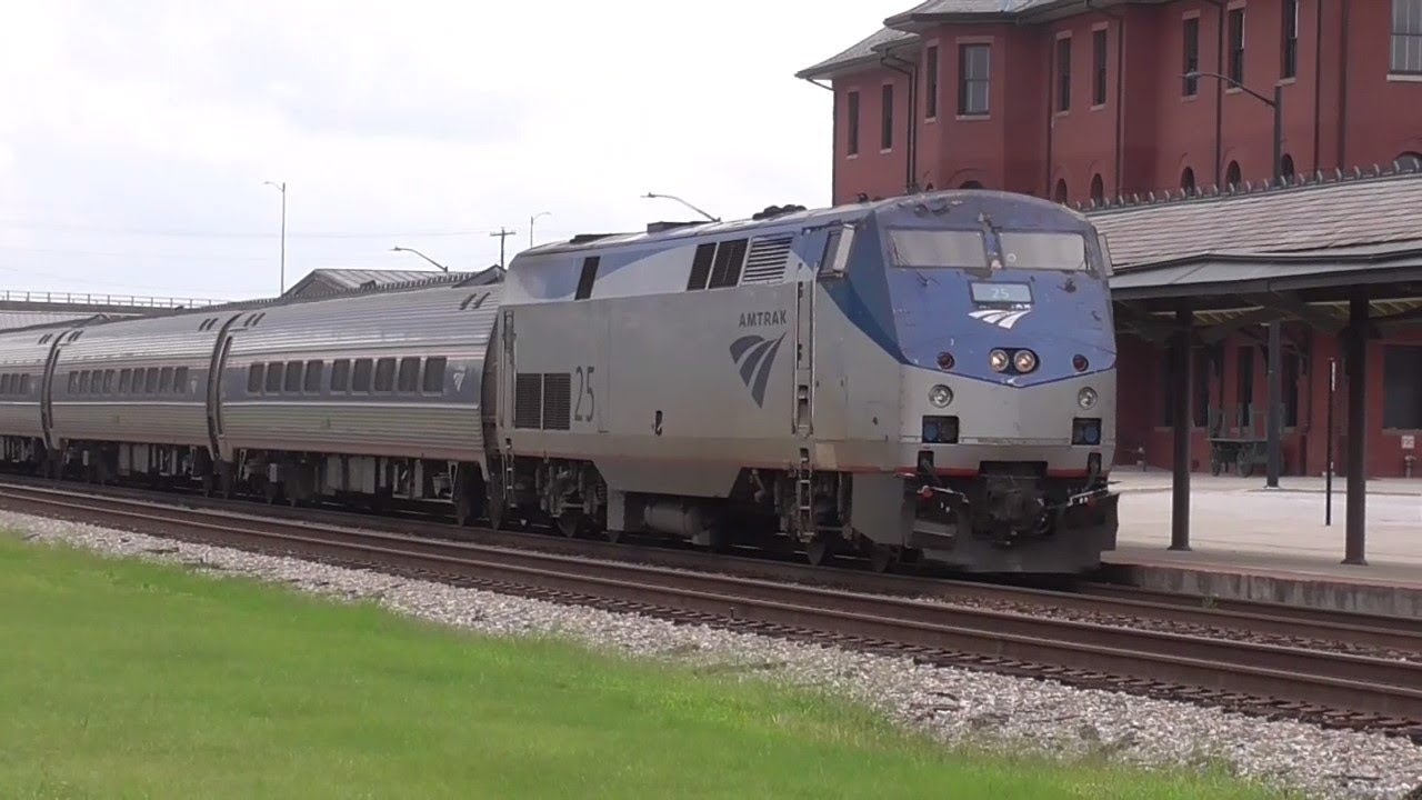AMTRAK PALMETTO 90 ARR. & DEP. ROCKY MOUNT, NC - YouTube