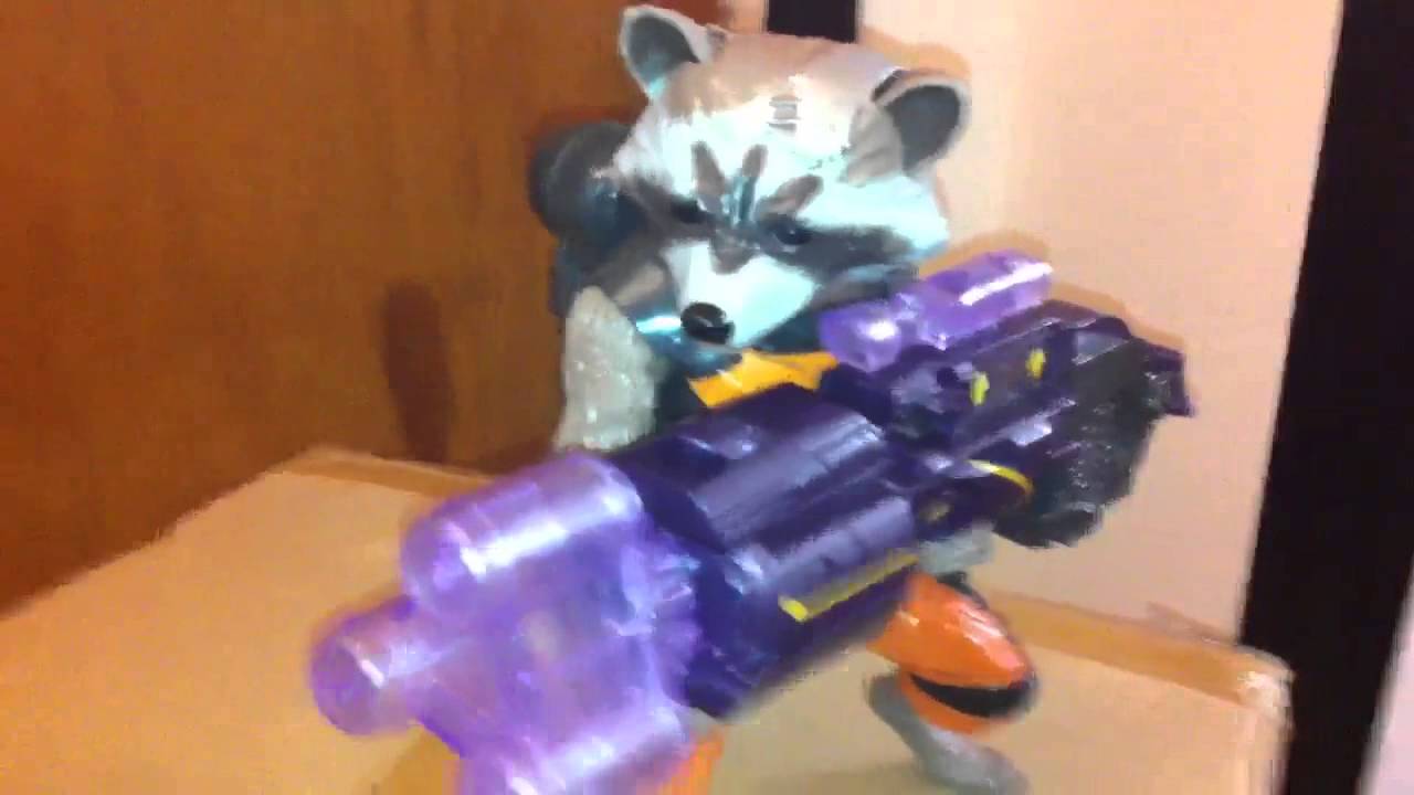 Hasbro Rocket Raccoon and Puss N Boots - YouTube