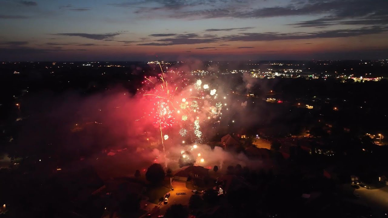 July 3rd Fireworks Springfield, Mo 4K - YouTube