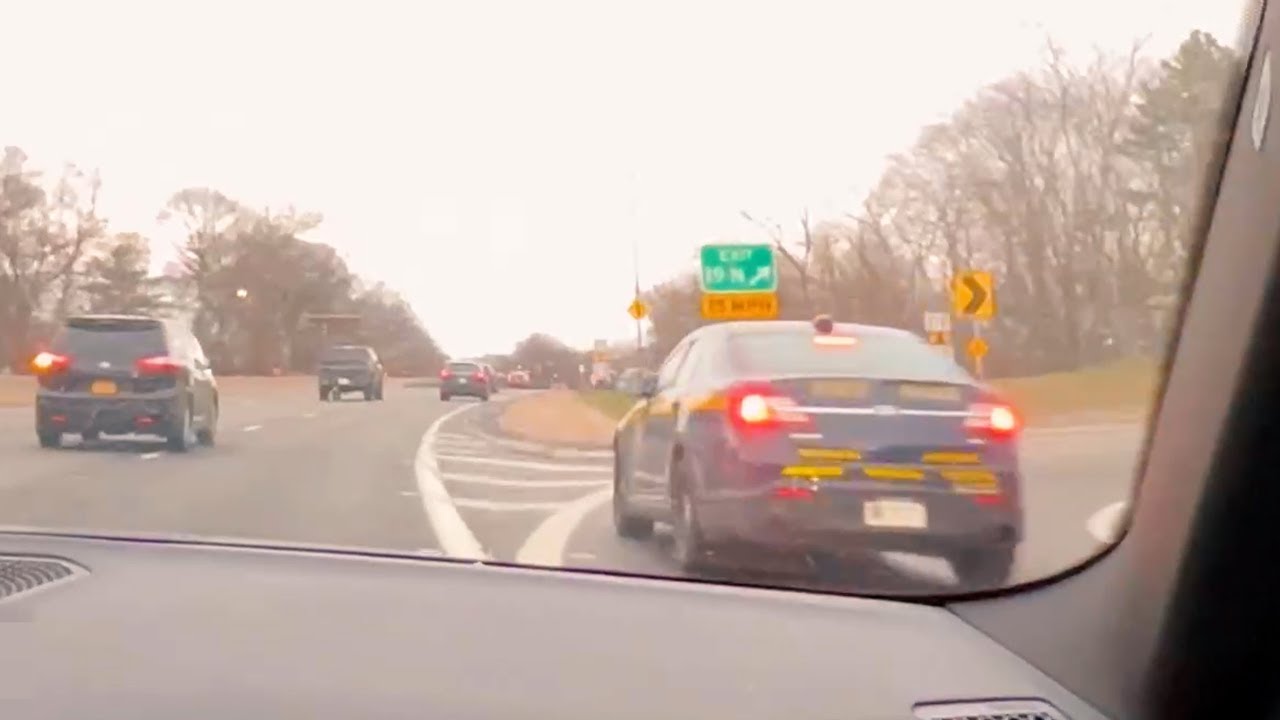 trooper got back on the highway to chase @float8x - YouTube