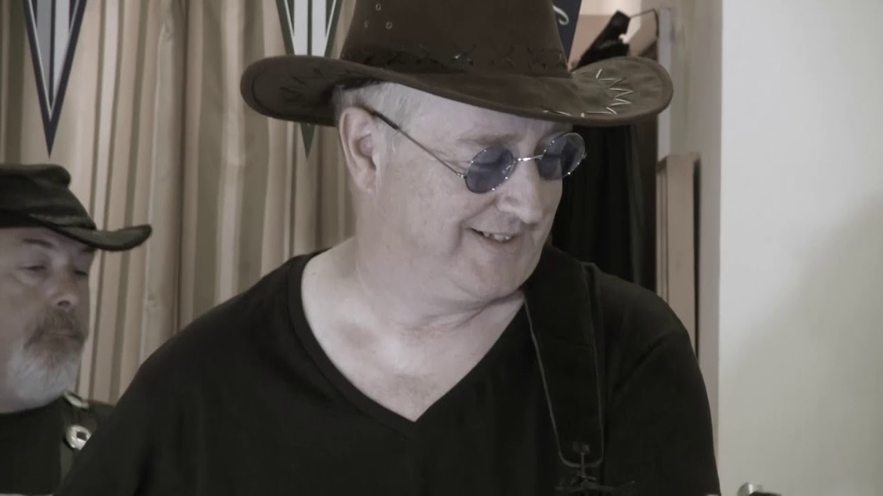 John Headley " I Love Country Music " - YouTube