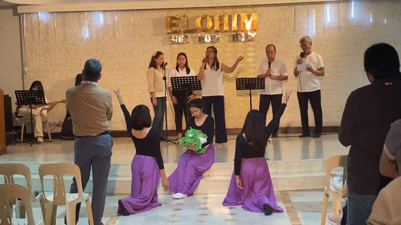 Silent Night - Interpretative Dance - YouTube