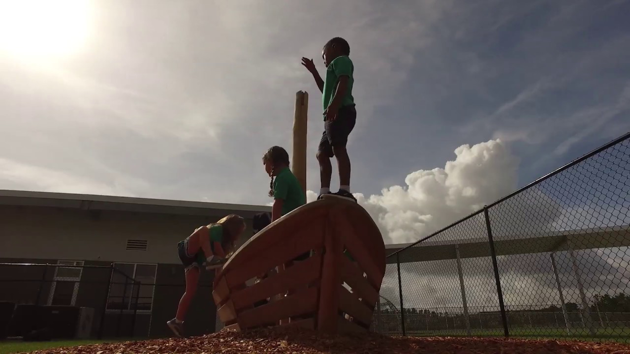 Robinia Themed Play by KOMPAN - Nature Play - Full speed on imagination ...