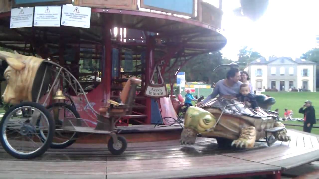 Crazy Carousel - YouTube