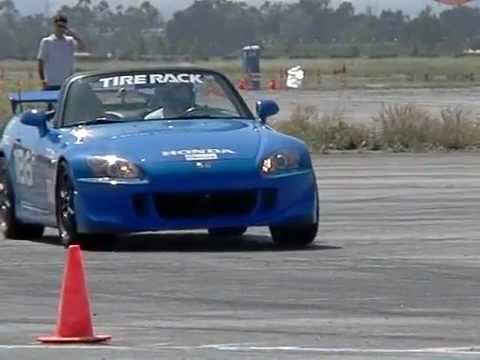Slow motion oversteer - Honda S2000 CR