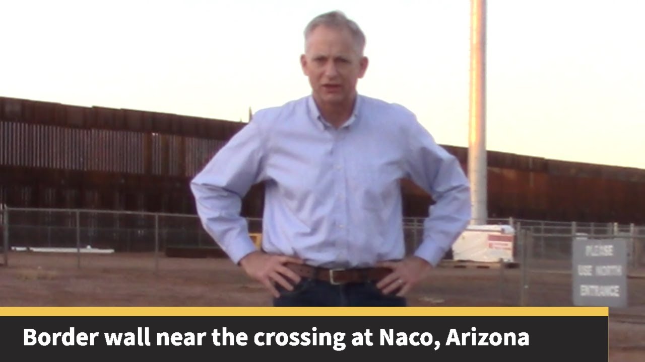 The Presidential Campaign Goes to the Mexico Border at Naco, AZ - YouTube