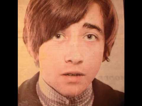 Tony Hicks talking about Graham Nash leaving the Hollies - YouTube
