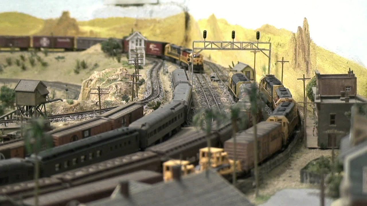 N scale / M-Rails / My Friend´s layout in Prague 2015 - YouTube