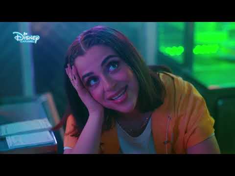 🆕 The New Kid in Town | Zombies 2 | Disney Channel Česká republika