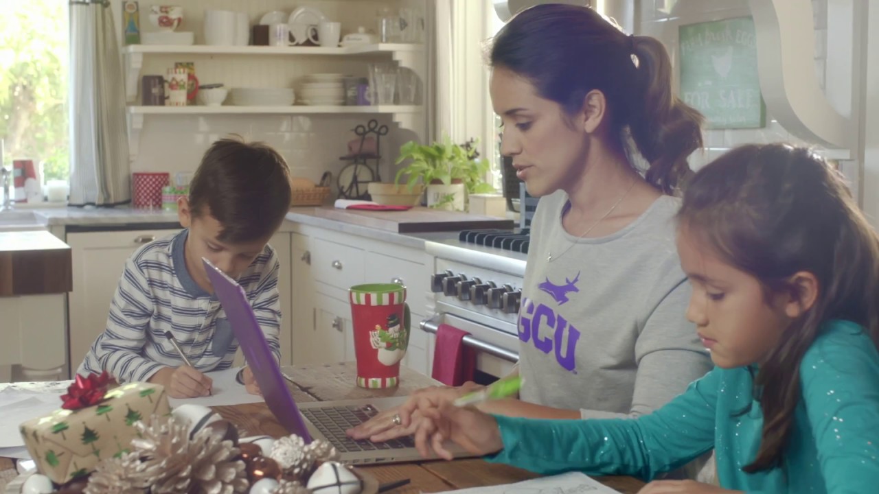 A Family Christmas Commercial - YouTube