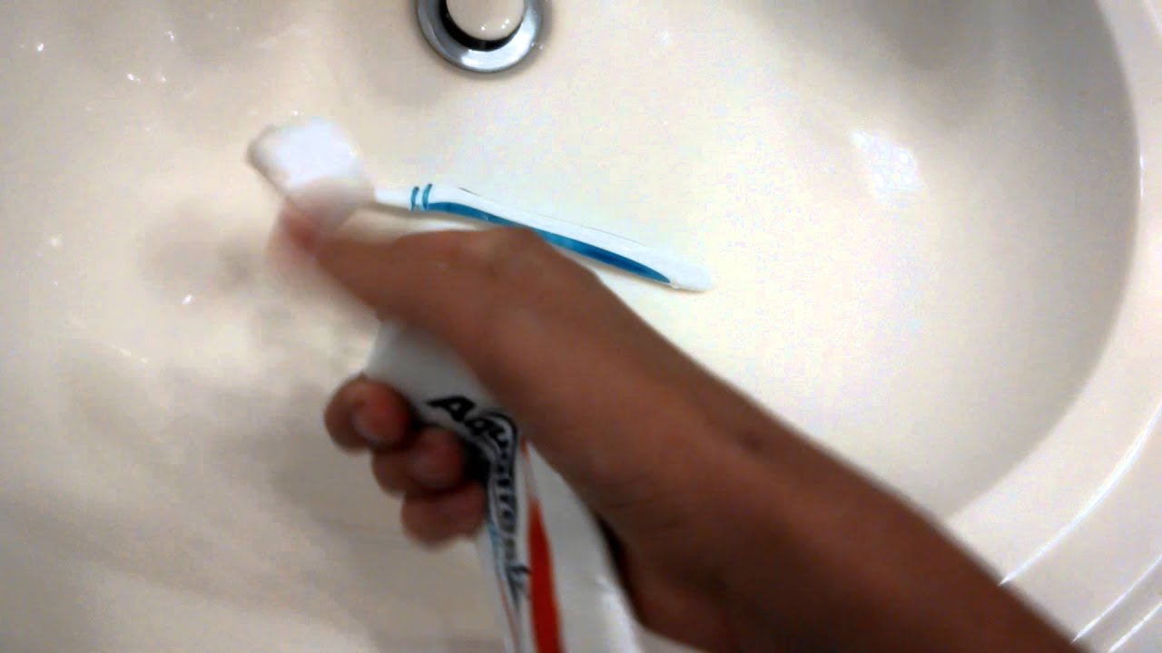 How to put Toothpaste on a Toothbrush - YouTube