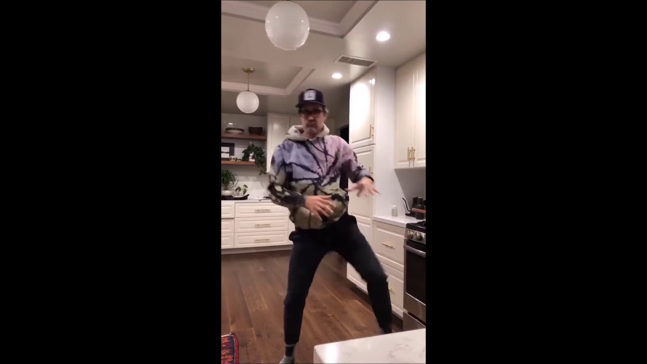 Kitchen Dancing... Again - YouTube