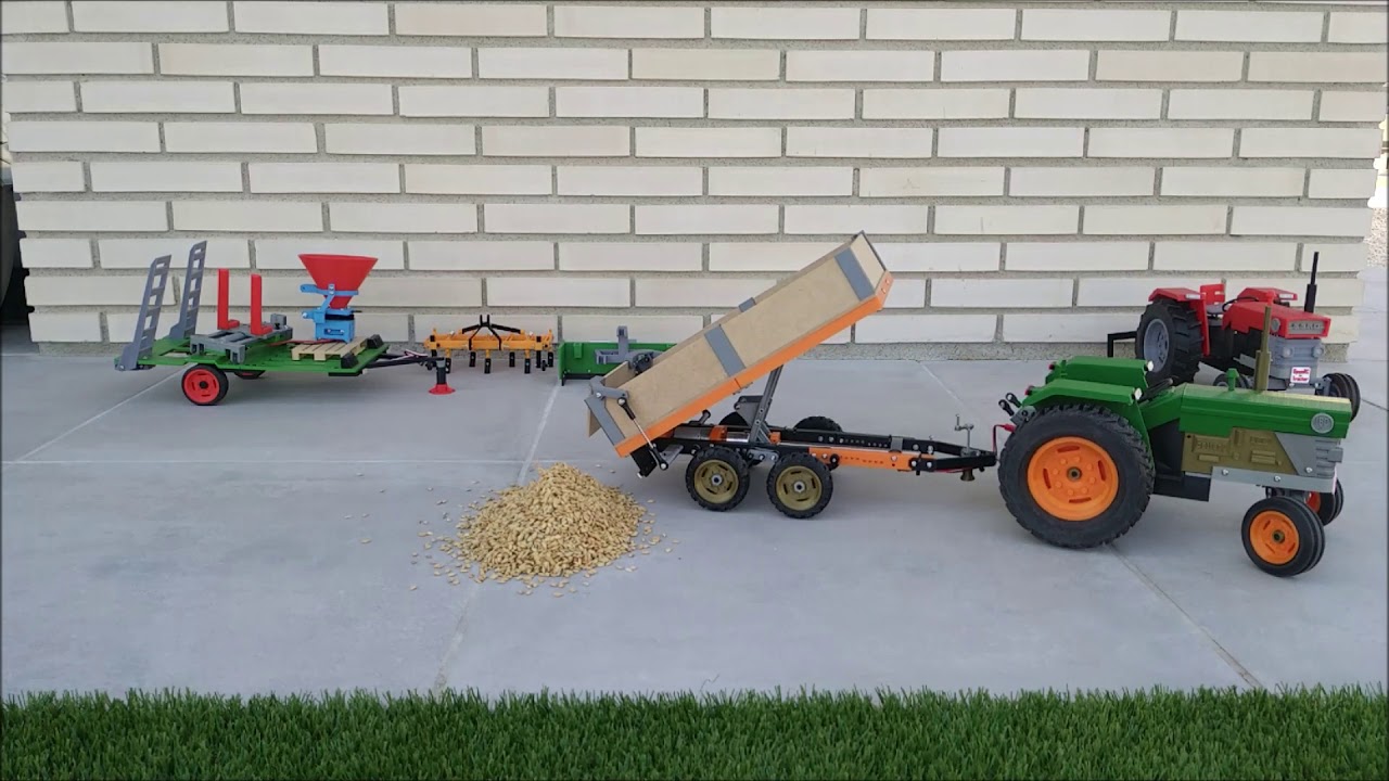 OpenRC Tractor 2019 edition and dumper trailer - YouTube