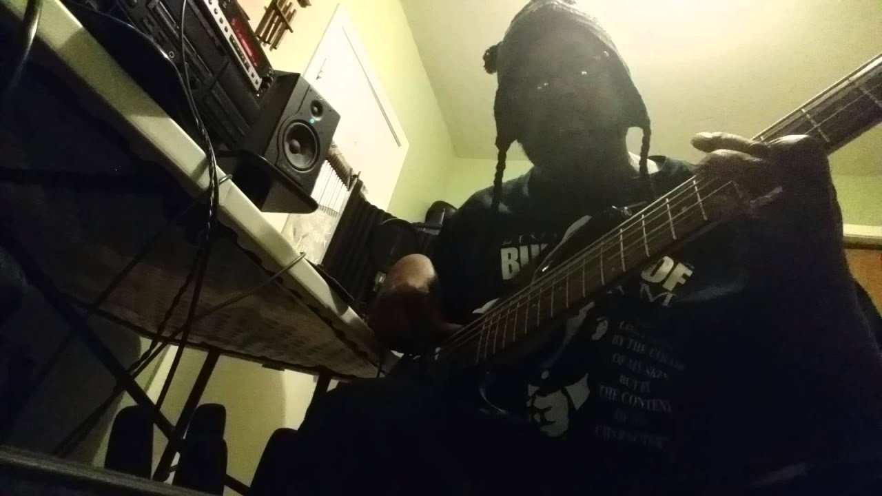 Spike Rebel - 6 String Funky Bass - YouTube