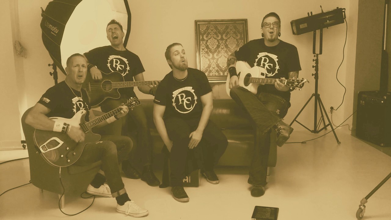 Rock Circus - Keep on rockin in the free world - YouTube