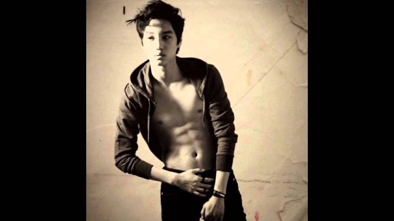 EXO KAI'S CHOCOLATE ABS - YouTube
