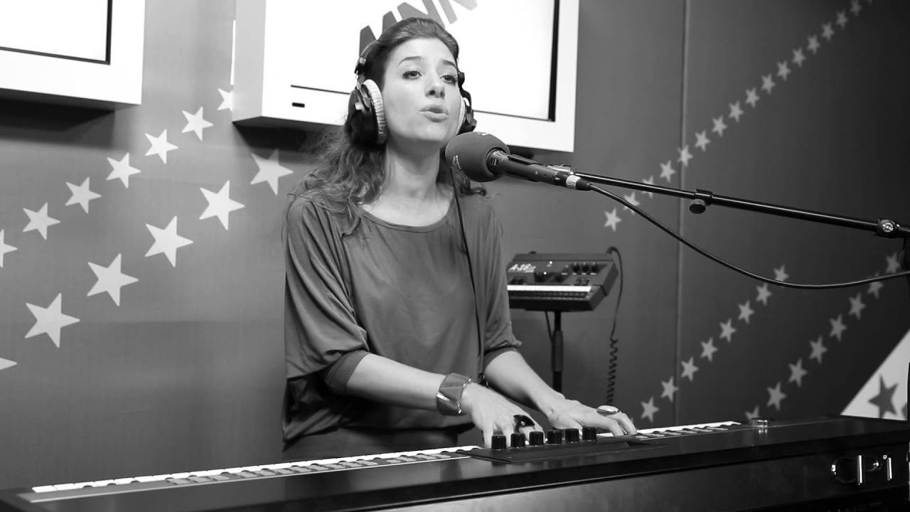 MNM: Eurosong 2014 - Eva Jacobs - YouTube