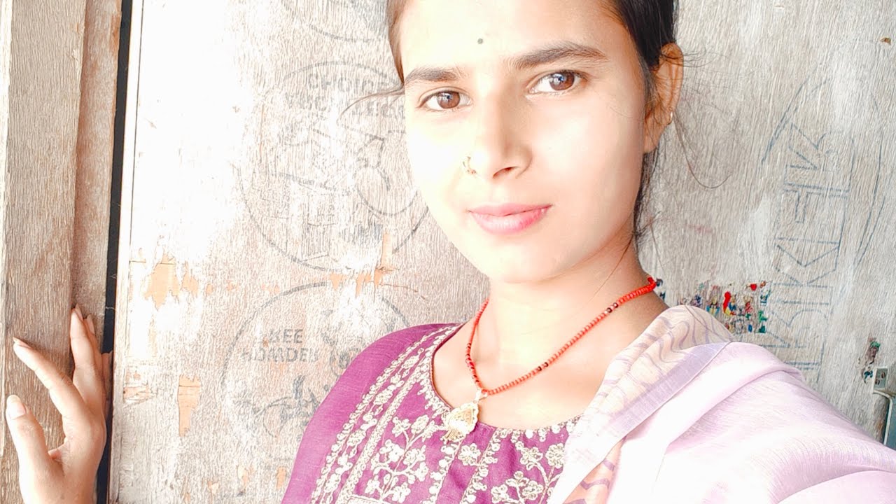 Rinki Goswami vlogs is live good afternoon doston 💞💞 - YouTube