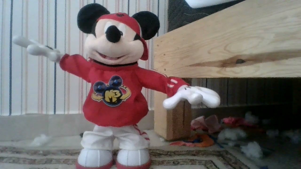 fisher price 2011 master moves mickey flea market finds - YouTube