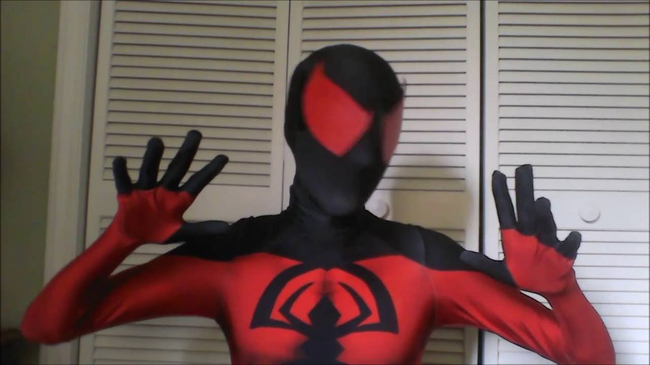 Scarlet Spider Kaine Cosplay