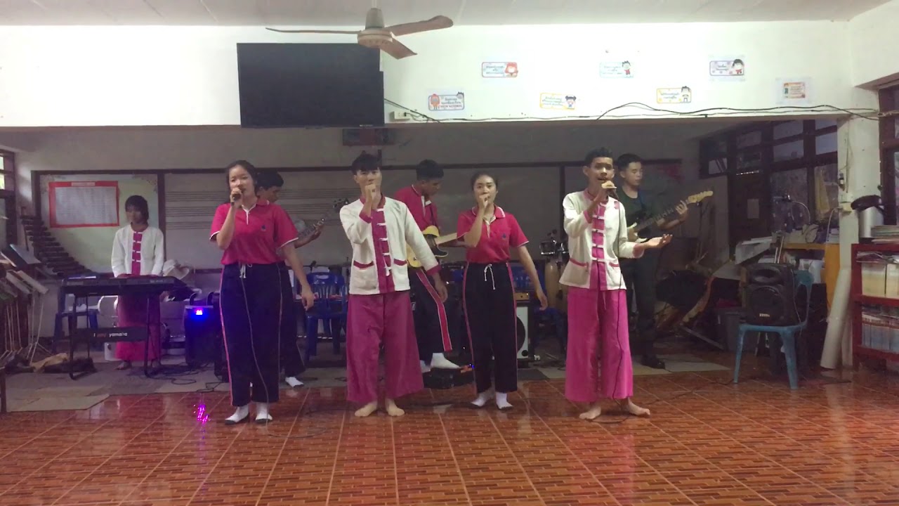 โลกดนตรี - Crescendo Cover By PMR Band - YouTube