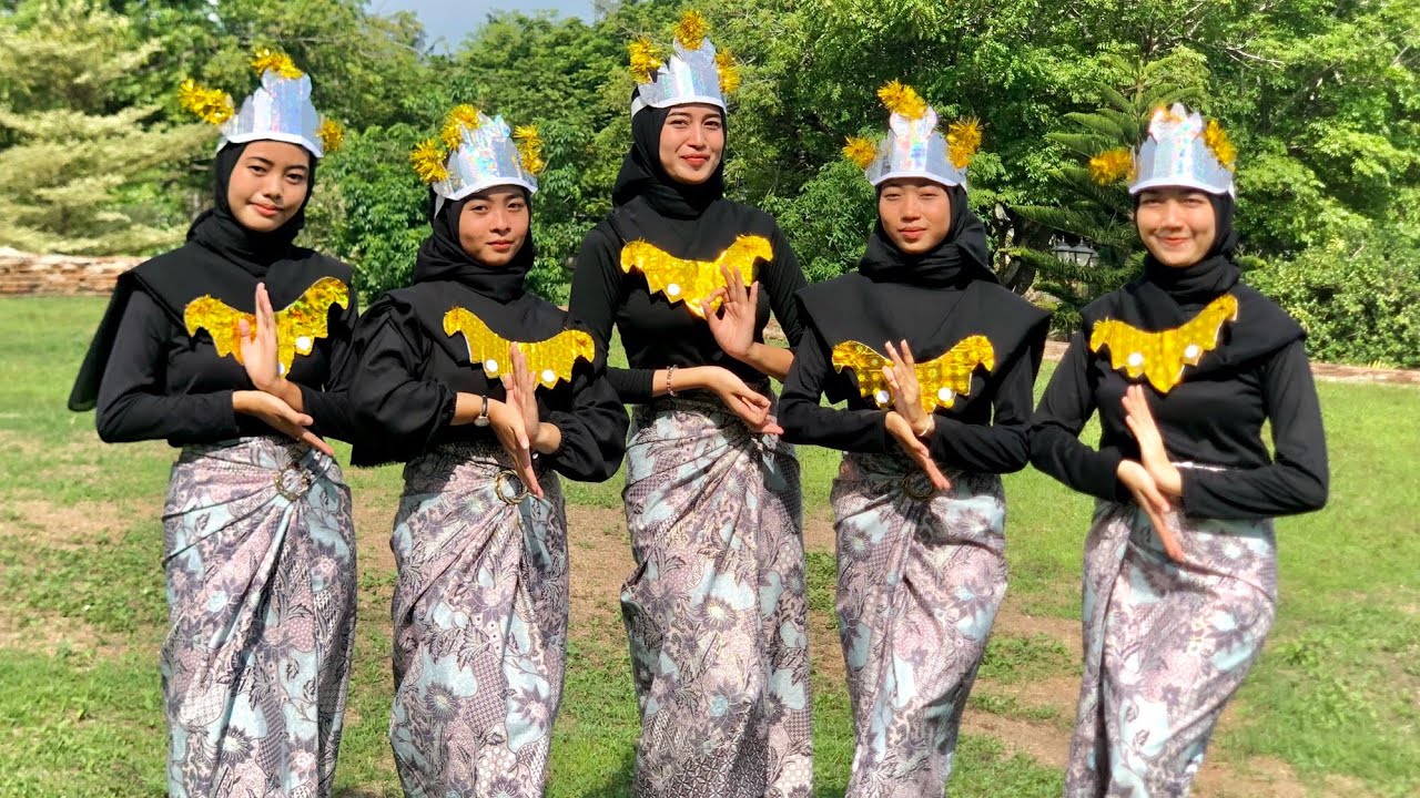TARI BANTEN KATURAN KELOMPOK 2 - YouTube