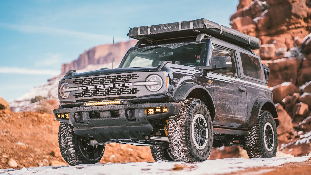 Beginner Overland Trail In Moab ends with an insane view! - YouTube